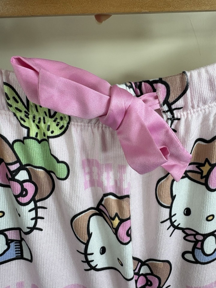 Peter Alexander Howdy Hello Kitty Plush Classic Pj Set Size 1+ (16-18 ...