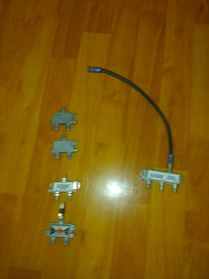 Lot Of 5 Splitters With 1 Digicon 11" Cable 2 Extreme 2 Radio Shack 1 ...
