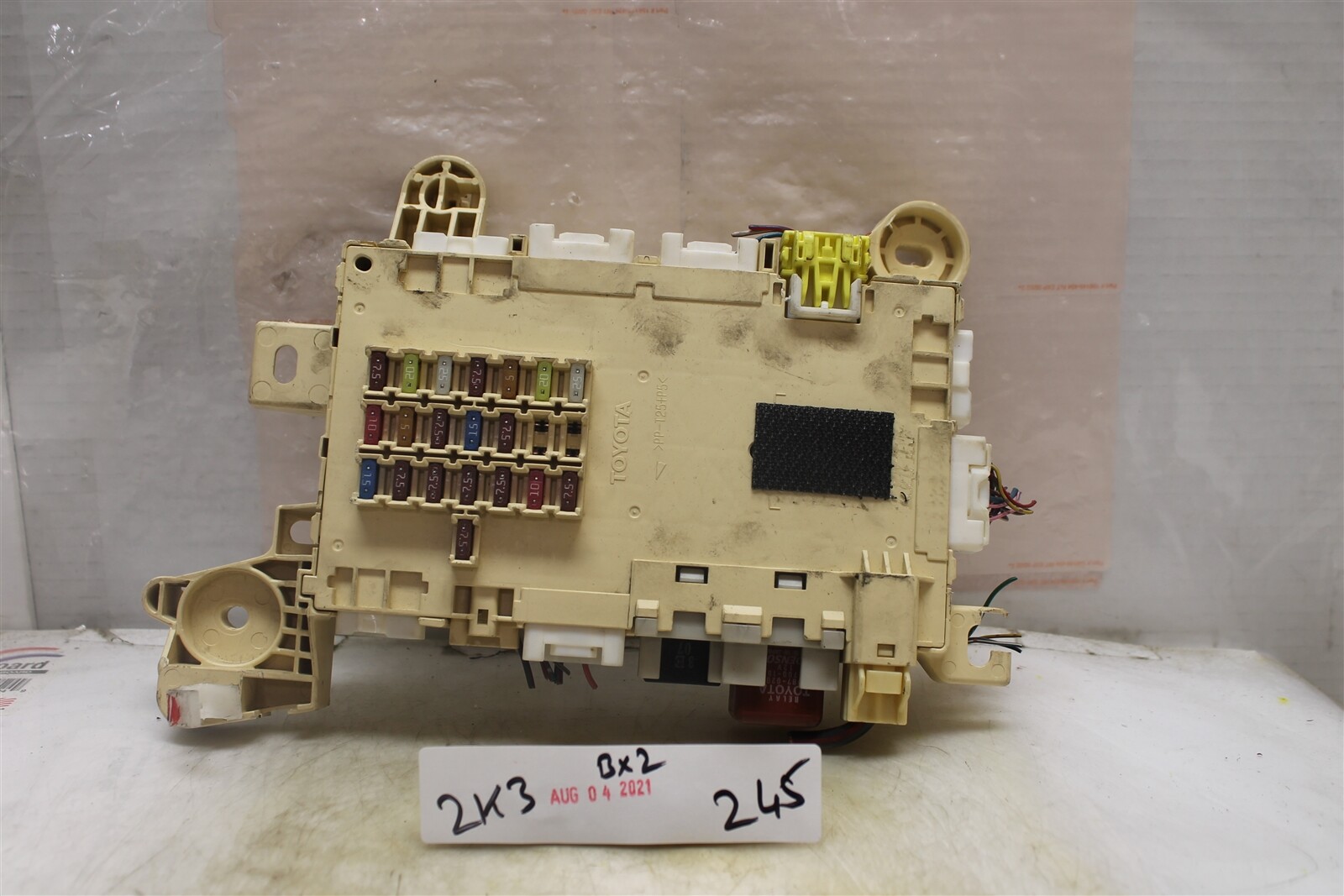 2001-2006 Lexus LS430 Fuse Box Relay Unit 8262050060 Module 245 2K3-B2 ...