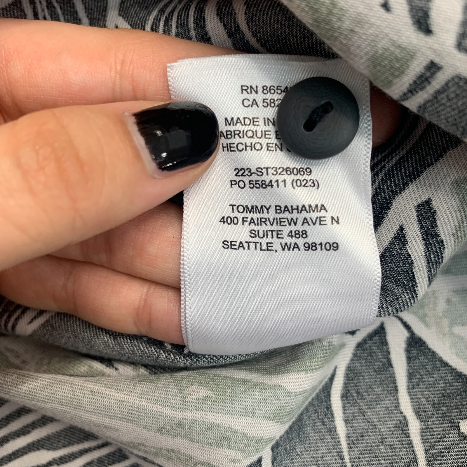 Tommy Bahama Camp Shirt Mens XL Extra Large Navy Bonita Cove Floral ...