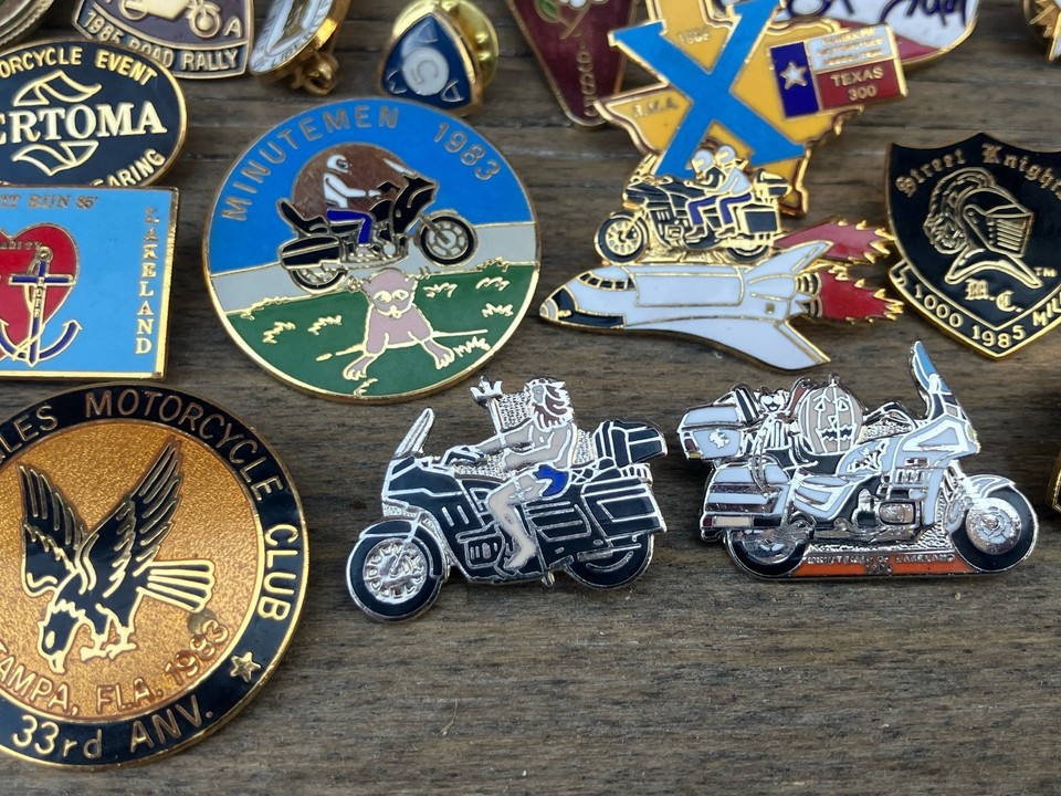 Vintage Lot Of 77 Motorcycle Pins Buttons AMA Club Runs Florida Bikers ...