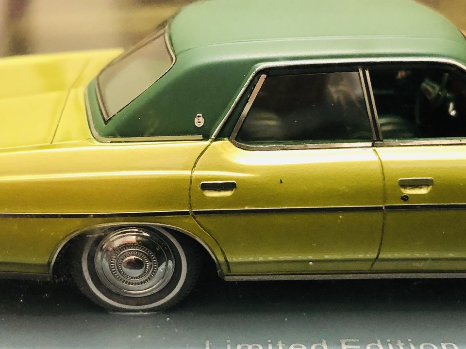 Neo Scale Models 1973 Ford LTD Galaxie Two Toned Green Model Car 1:43 ...