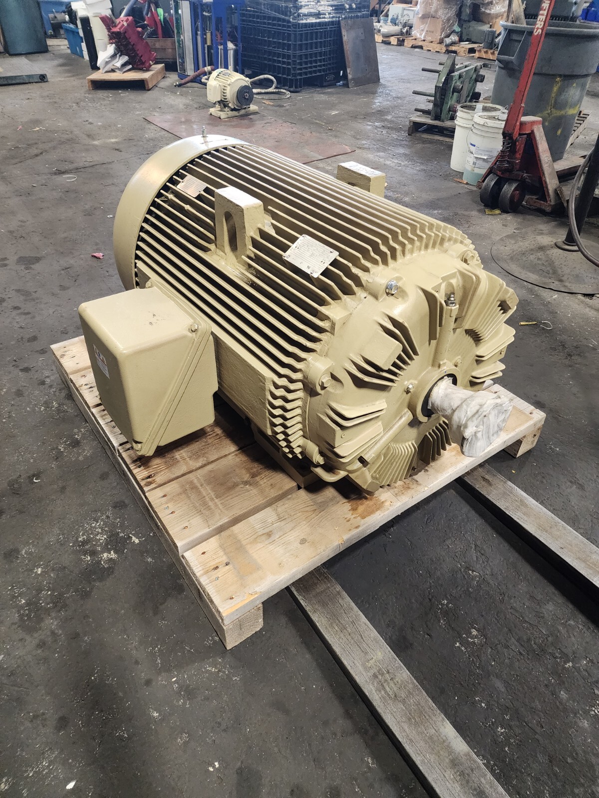 NEW GE 150 HP ELECTRIC MOTOR 2300 VAC 3 PHASE 3580 RPM 449TS FRAME TEFC ...