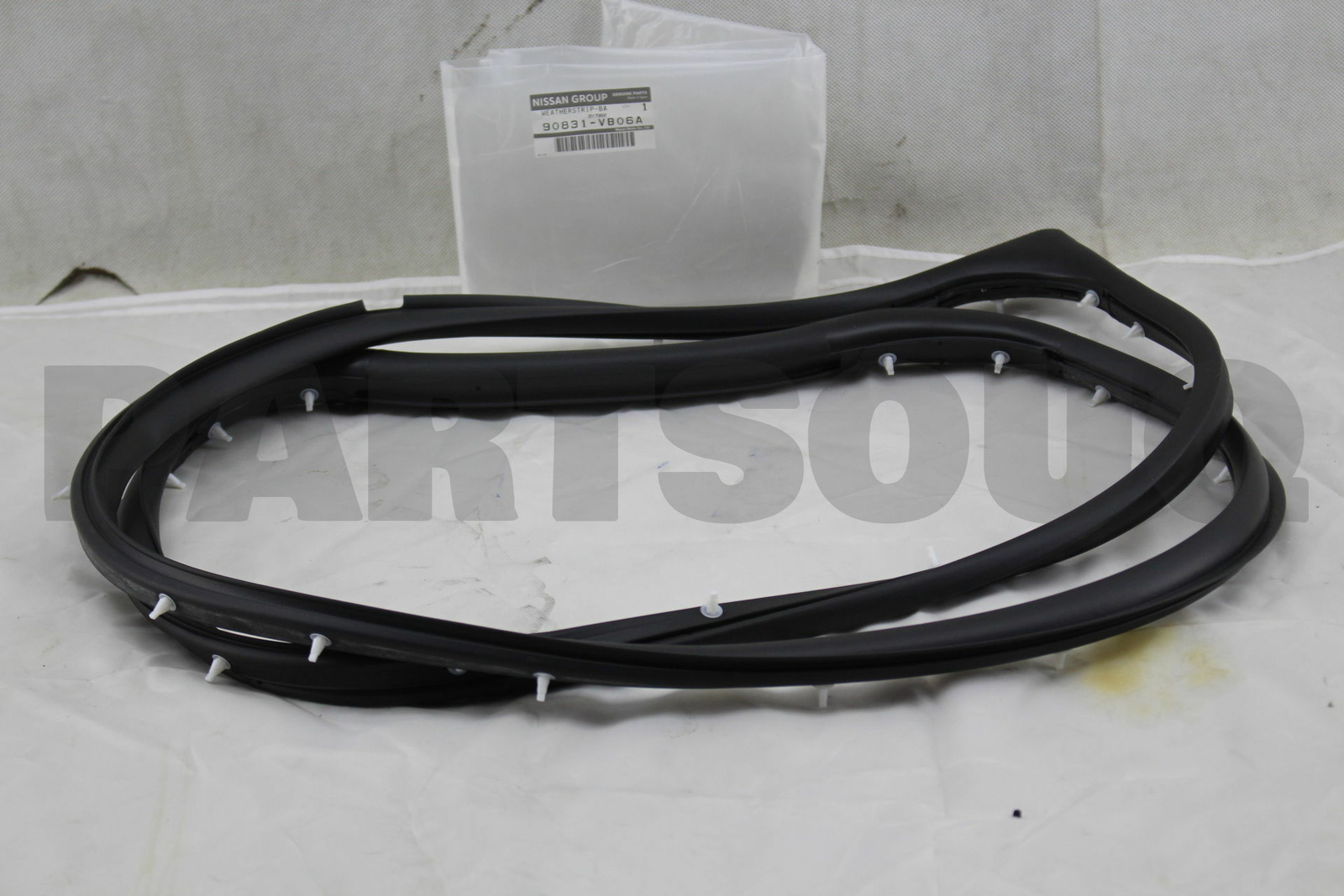 90831VB06A Genuine Nissan WEATHERSTRIP-BA 90831-VB06A | eBay