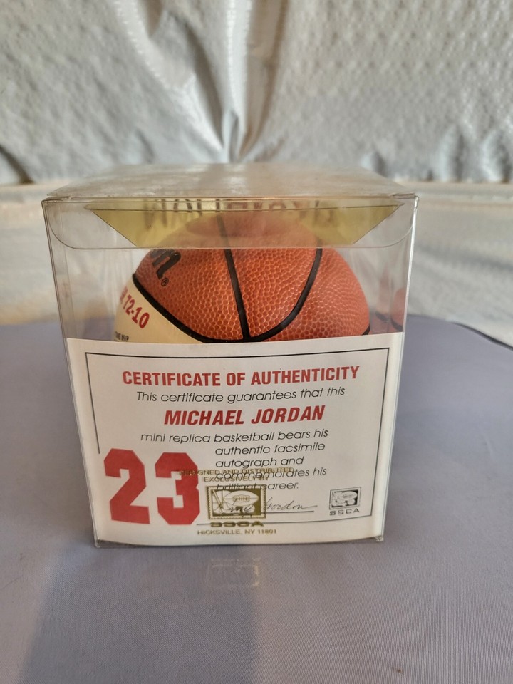 MICHAEL JORDAN MINI BASKETBALL 72 &10 SEASON WITH COA & CASE NEW | eBay