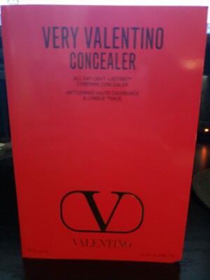 Valentino Very Valentino Light Lasting Perfecting Concealer Sample Card ...