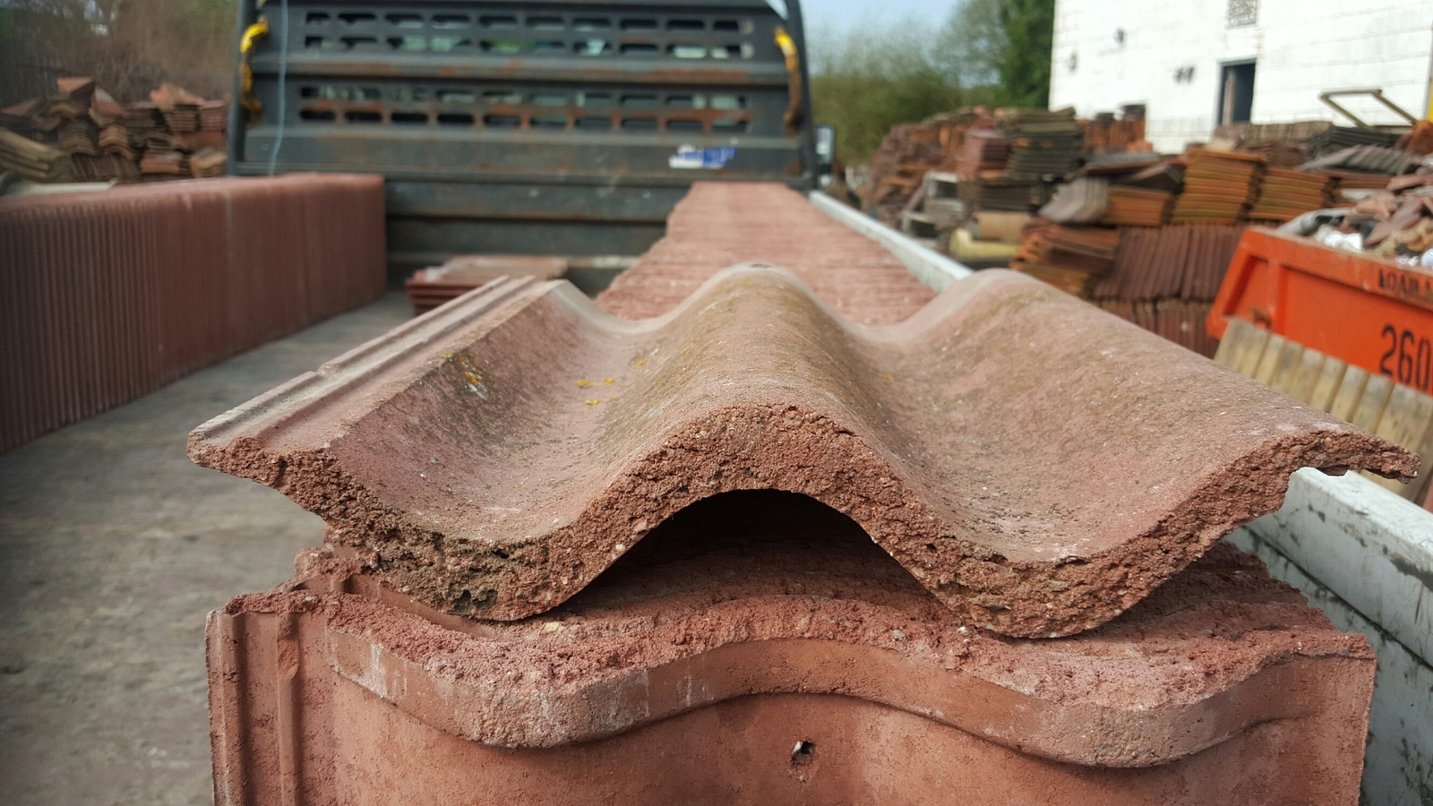 Marley Malvern 119 red grey brown concrete roof tile very rare profile ...