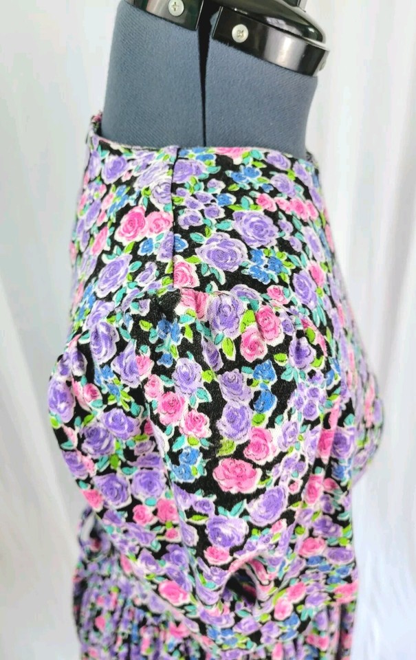 Vtg SL Petites Black Knit Dress w Pink/Purp/Blue Florals & Gathered ...