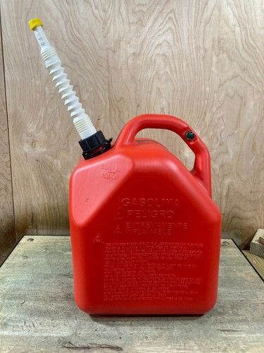 Scepter 5 Gallon Gas Can - Push Button Vent - PRE-BAN - Lightly Used | eBay