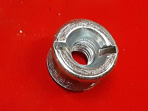 4 Wire Shelf metro type Rack metal POLE THREADED INSERTS 5w6 | eBay