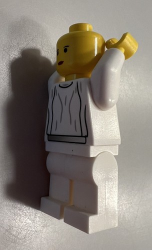 LEGO Minifig sw0026 Princess Leia Minifigure Star Wars Episode 4/5/6 ...