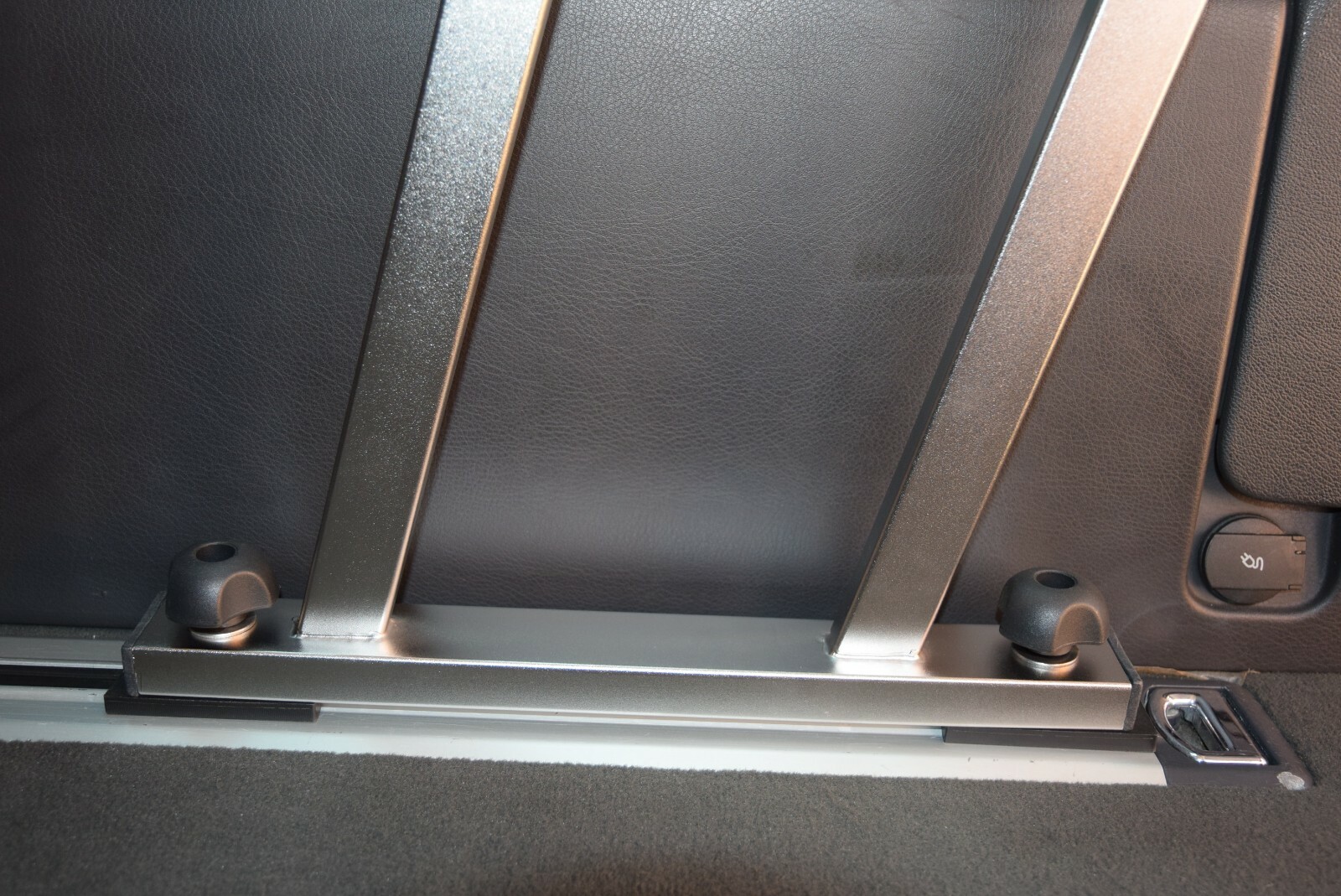 VW T5/T6 Caravelle/Transporter Multiflex board. Consoles with struts ...