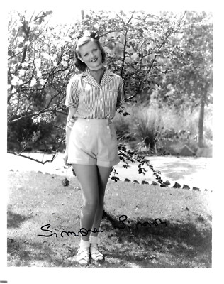 Simon, Simone: Autographed 10"x8" photo / still – {b} Simone Simon (VF ...