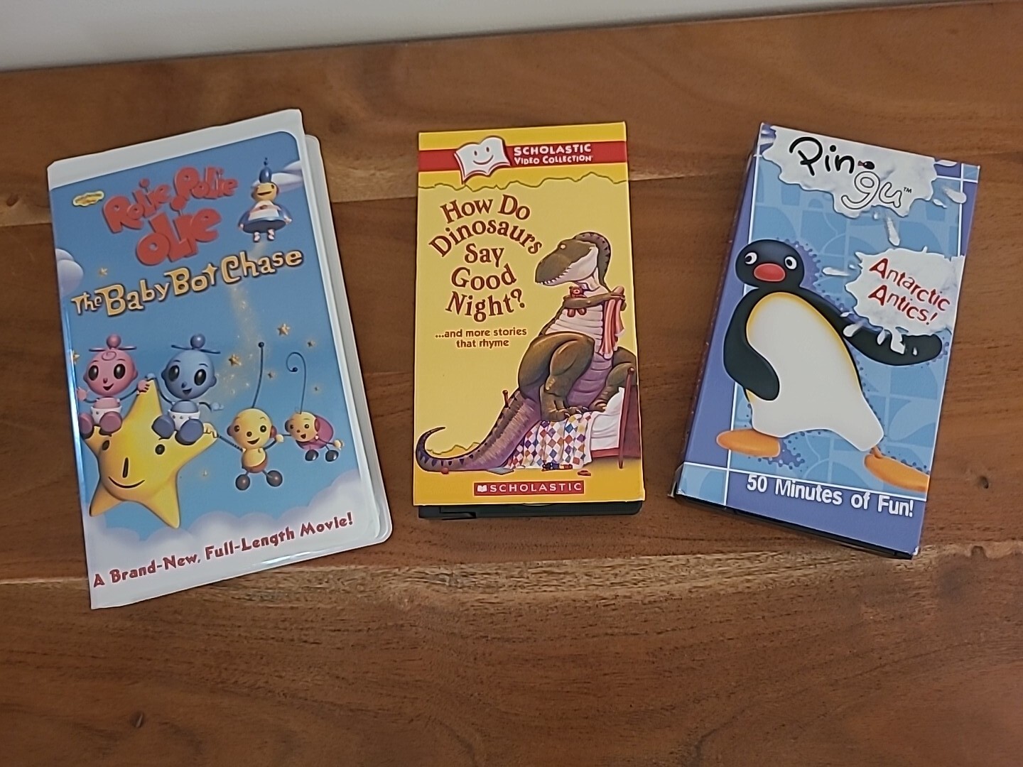 3 Lot Of Vhs Children Tapes ,rollie Pollie Oli,pin-gu,how Do Dinosaures ...