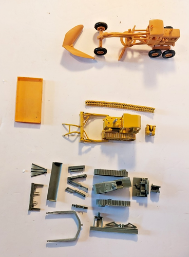 3 pcs HO ga. Heavy Equipment UMEX grader, metal 1ST GEAR dozer , CMK ...