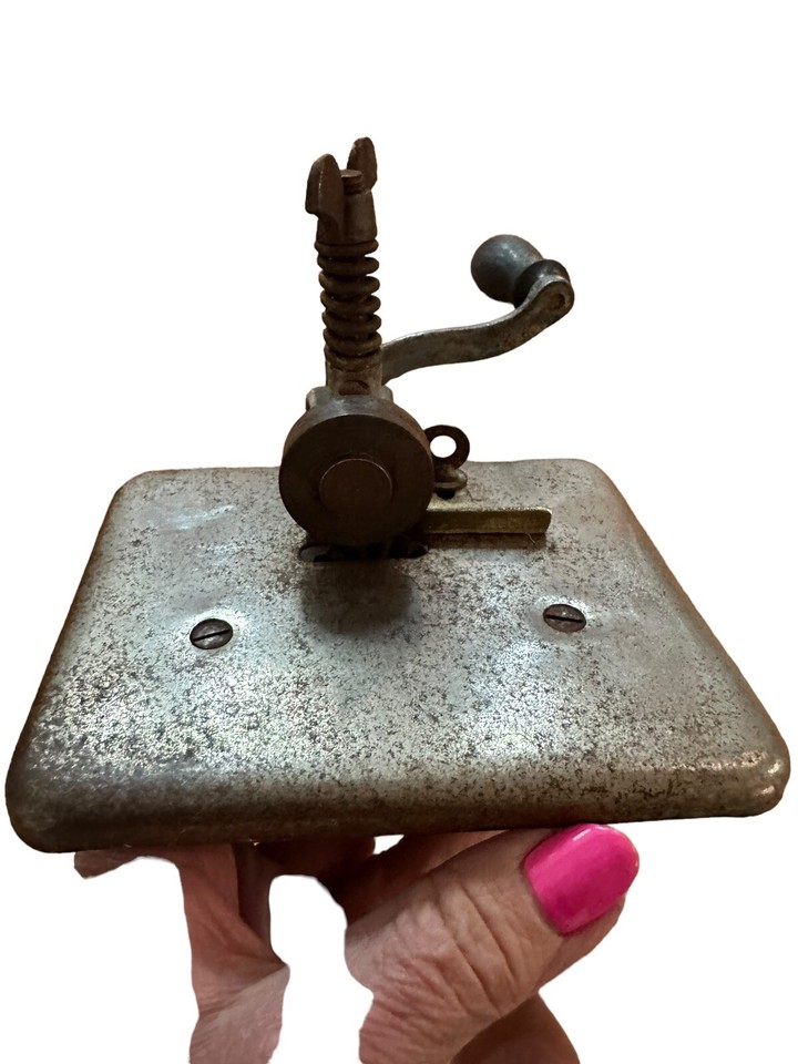 Rare Vintage Ideal Cast Iron Hand Crank Pinking Machine Fabric Cutter ...