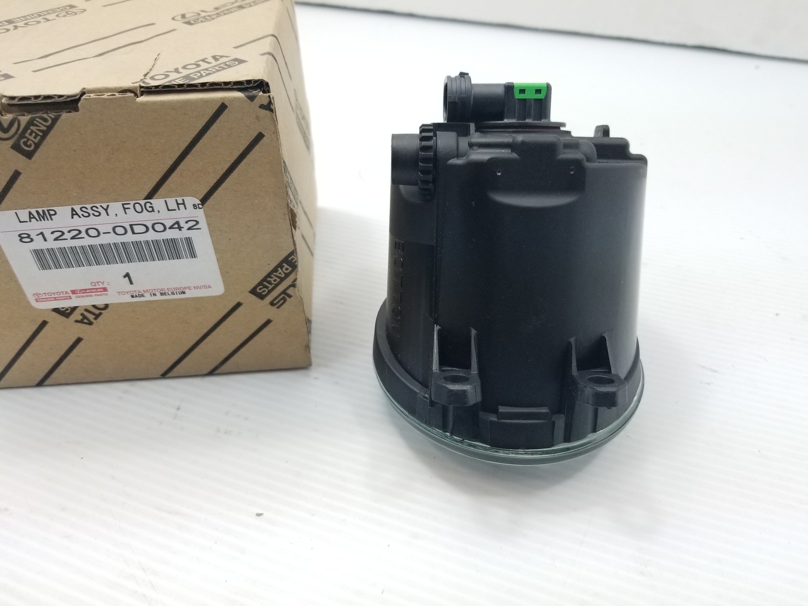 New Genuine OEM Toyota Lexus Scion 81220-0D042 Drivers Side Fog Lamp ...
