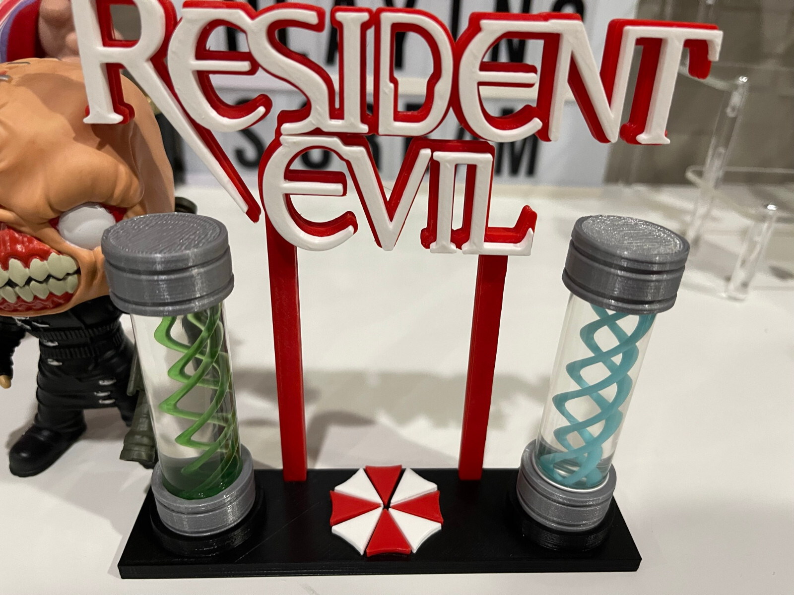 Umbrella Corporation Resident Evil T-Virus Prop & Antidote Vial With ...