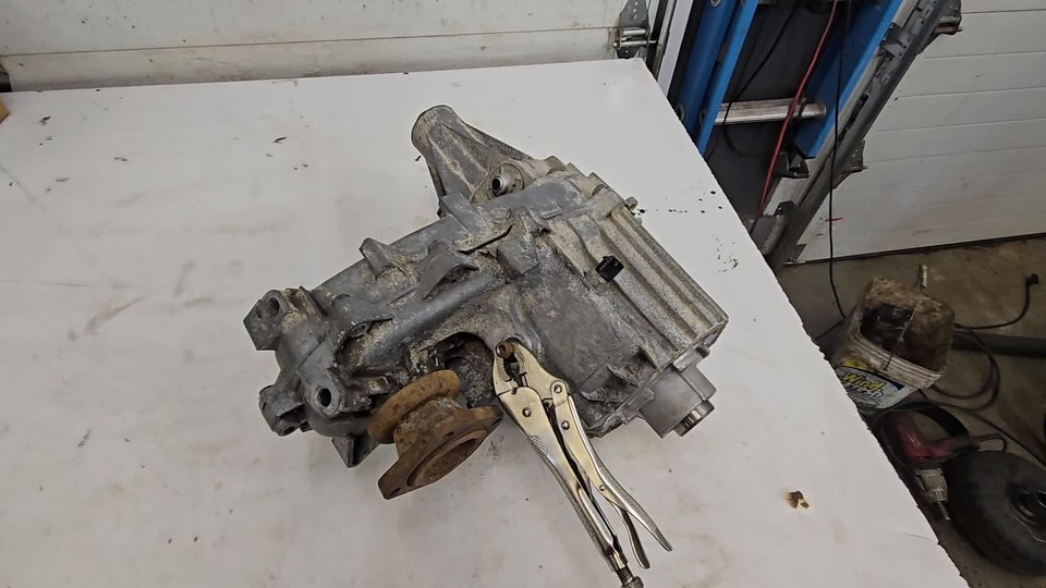 NP208 C TRANSFER CASE CHEVY GMC GM 1981-1988 PASSANGER DROP 27 SPLINE ...