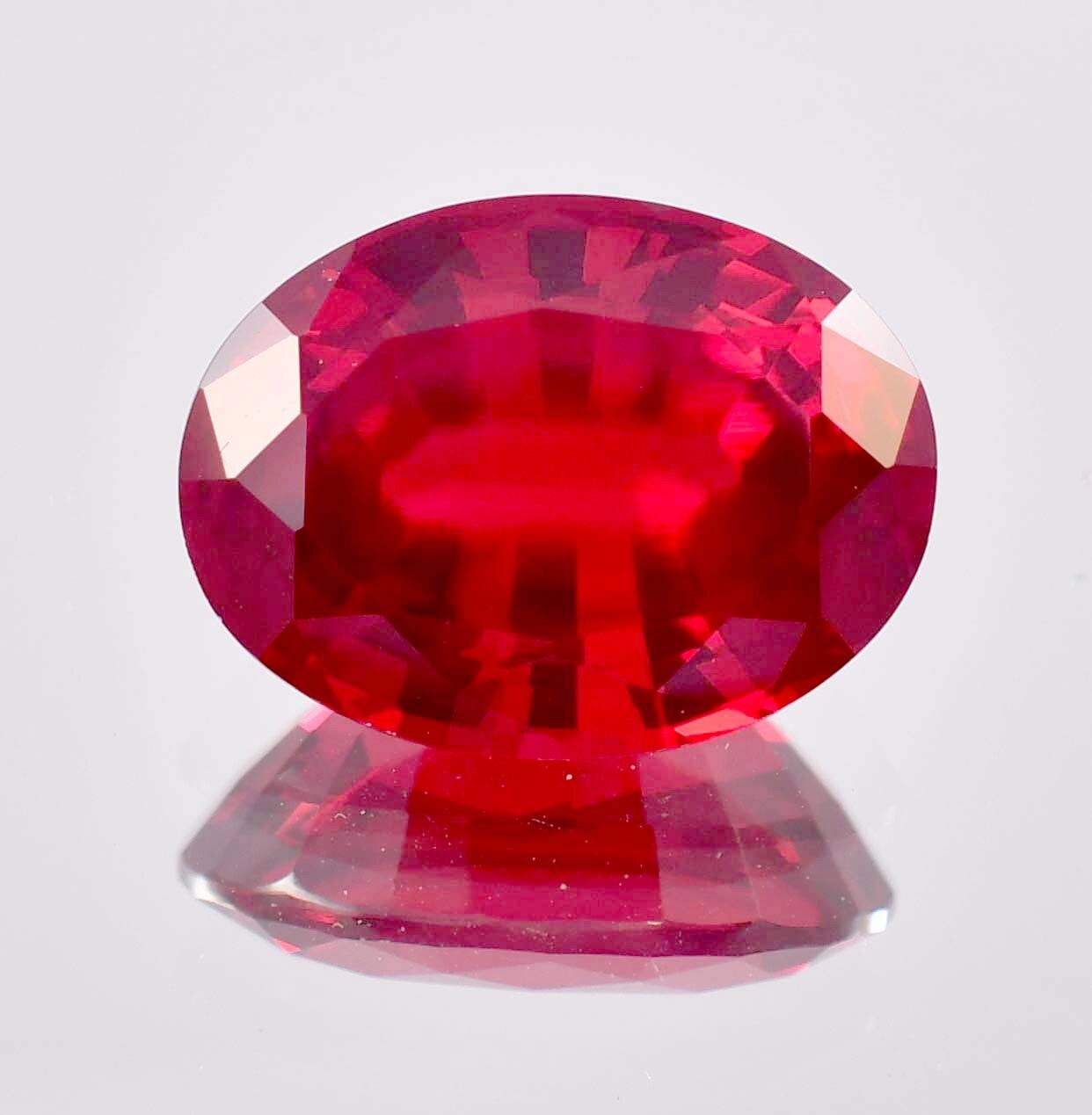 23 x 17 mm Flawless Natural Red Painite Loose Gemstone 38.80 Ct (GIT ...