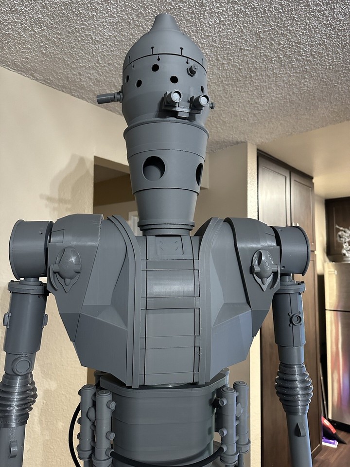 IG 11 Life Size Star Wars Assassin Droid Poseable Action Figure 3D ...