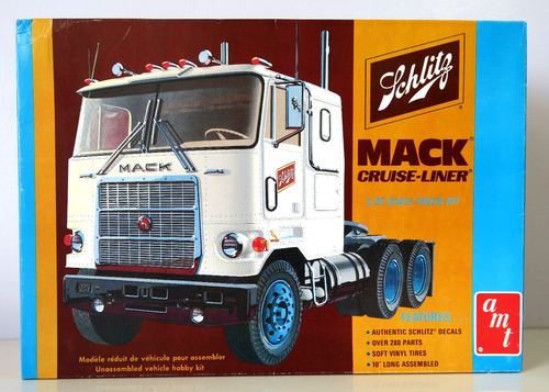 Mack Cruise Liner Schlitz - AMT 1:25 Scale Model Kit #T553 Open Box ...