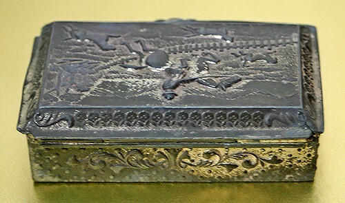 Vintage Silvertone Metal Made in Japan Hinged Pill Box | eBay
