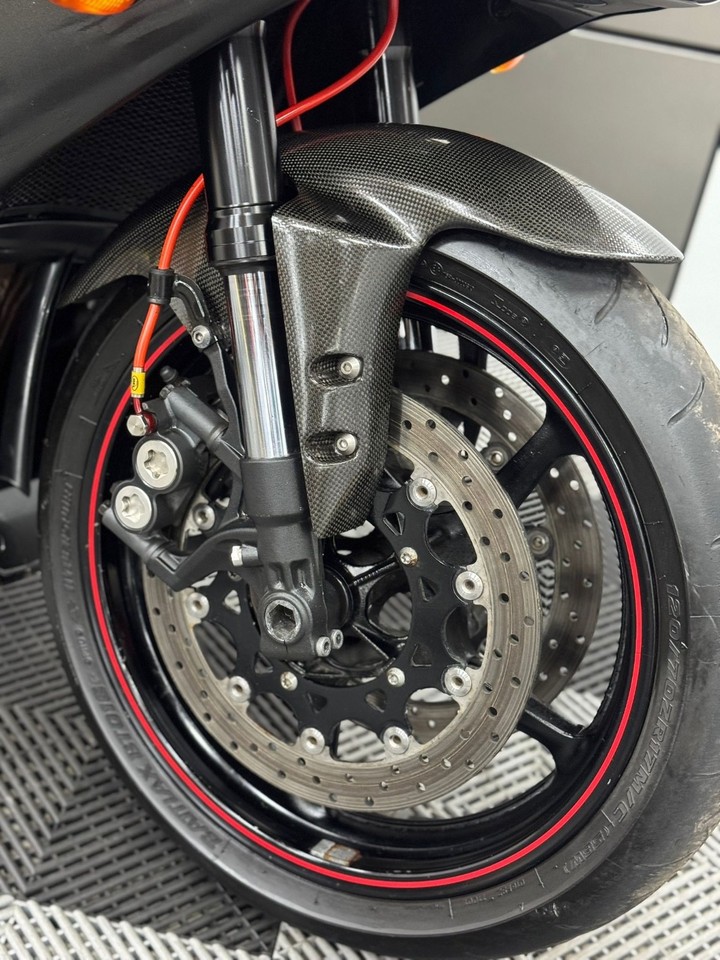 YAMAHA YZF R1 2007 REG RAVENS EDITION CLEAN EXAMPLE AKRAPOVIC TWIN ...