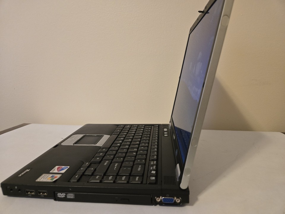 Toshiba Tecra m2v-s310 256mb Ram 60gb Hdd, Pentium M, Windows XP Laptop ...