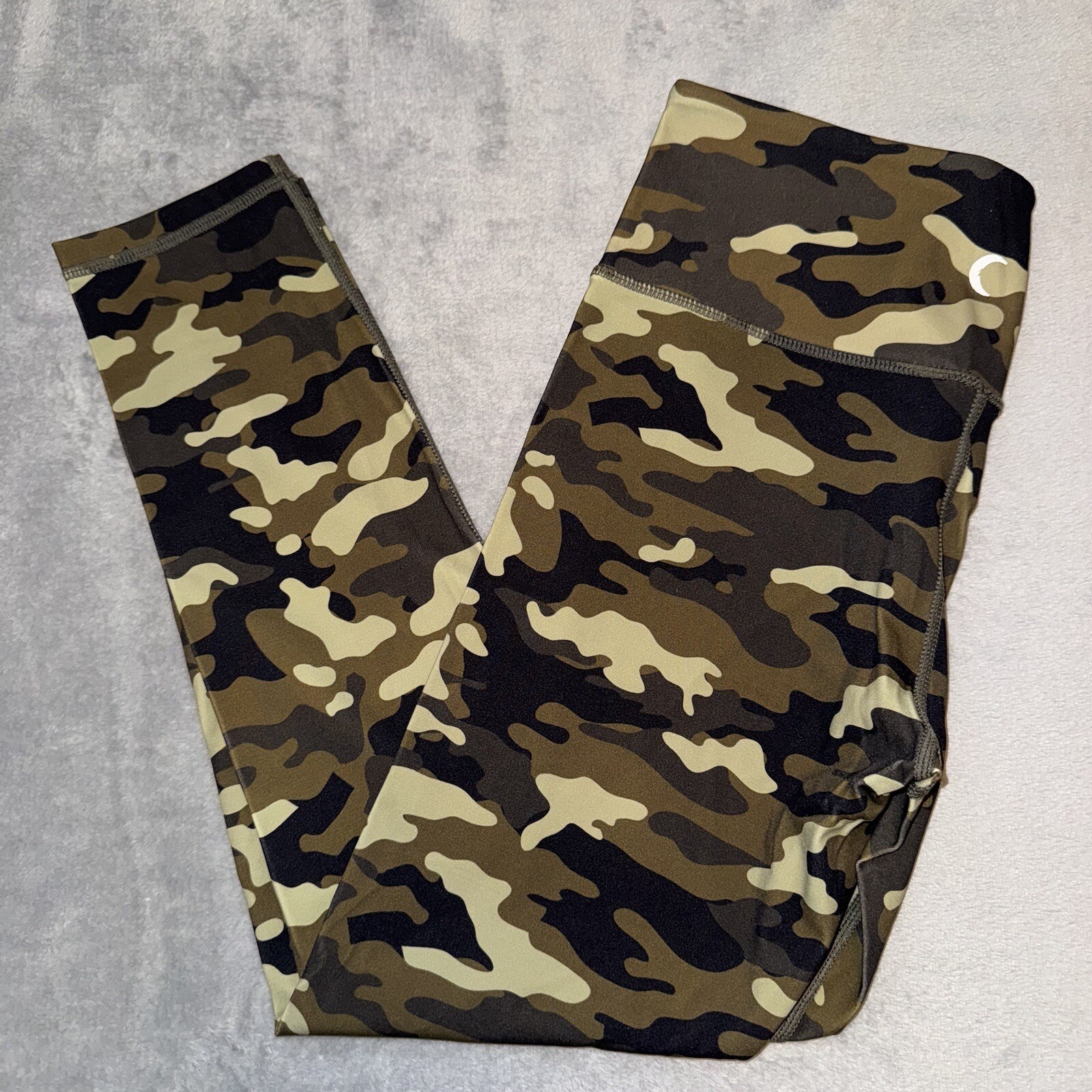 Zyia Active Camo Reflective Soft n Snug Leggings Size… - Gem