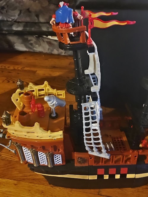 Fisher Price Imaginext Vintage Pirate Raider Ship & Buccaneer Bay ...
