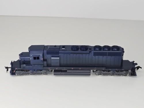 GSB - Ho - SD40-2 Undecorated Locomotive - Runs - No Box - Missing Trim ...