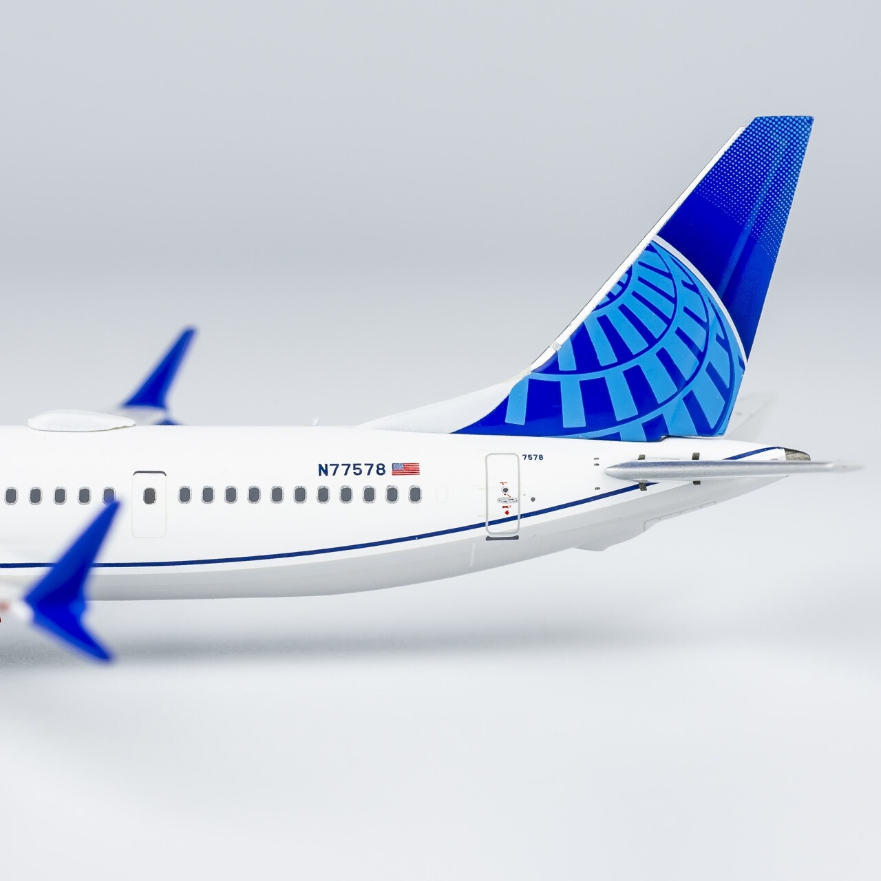 1:400 NG Models United Airlines Plane B737 MAX 9 Airplane Diecast ...
