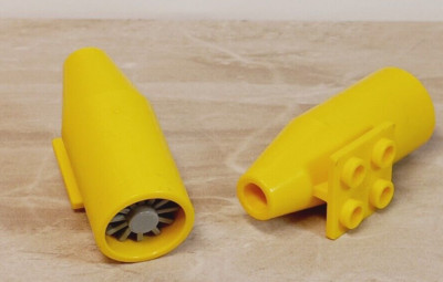 LEGO JET Engine Lot of 2 STANDARD Yellow Connector Plate New Props 2x2 ...