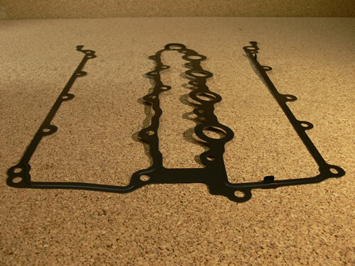 GENUINE LAND ROVER CYLINDER HEAD CAMSHAFT COVER EVOQUE RANGE ROVER ...