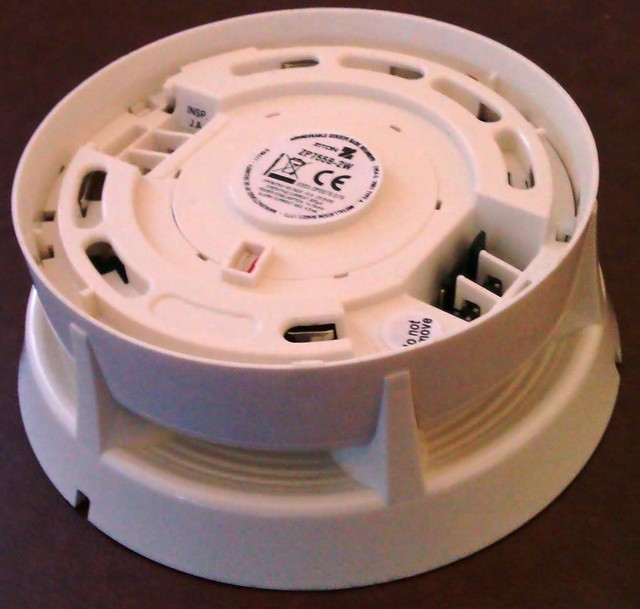 Ziton ZP 755 B 2 W Sensor Base Sounder Ge 177101 Addressable for sale ...