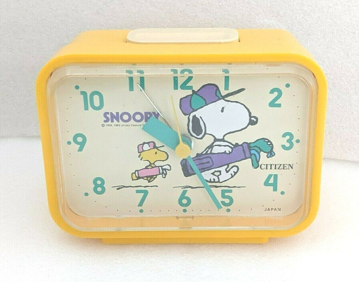 ZK. Citizen Japan Peanuts Snoopy & Woodstock Yellow Plastic ZK. Citizen Japan Peanuts Snoopy & Woodstock Yellow Plastic
