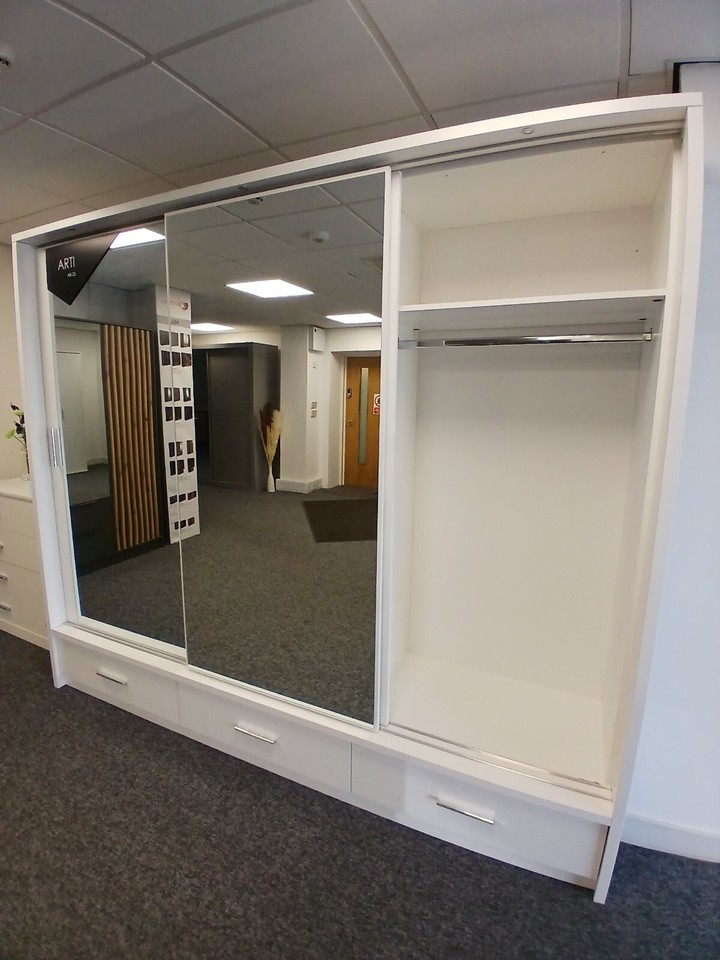 SALE! Modern Arti 23 - 3 Sliding Door Wardrobe 250cm in White with LED ...