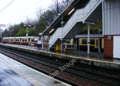 Photo 6x4 Dalmuir railway station Clydebank/NS4970 Looking to Platforms c2011 | eBay UK