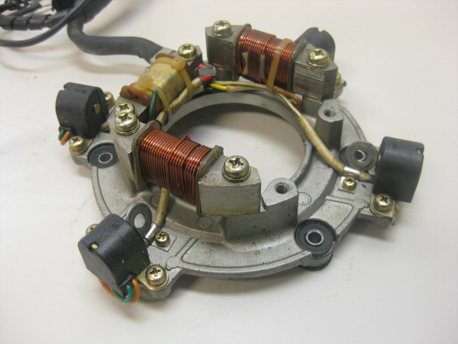 Suzuki Outboard DT90 DT100 90 100 HP V4 Stator Magneto Assembly 32101 ...