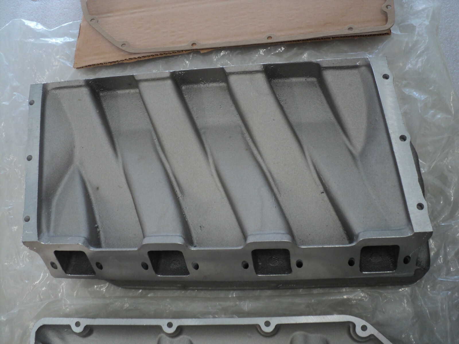 Edelbrock 426 Hemi 2x4 BBL Inline Intake Manifold | NOS | Aftermarket ...