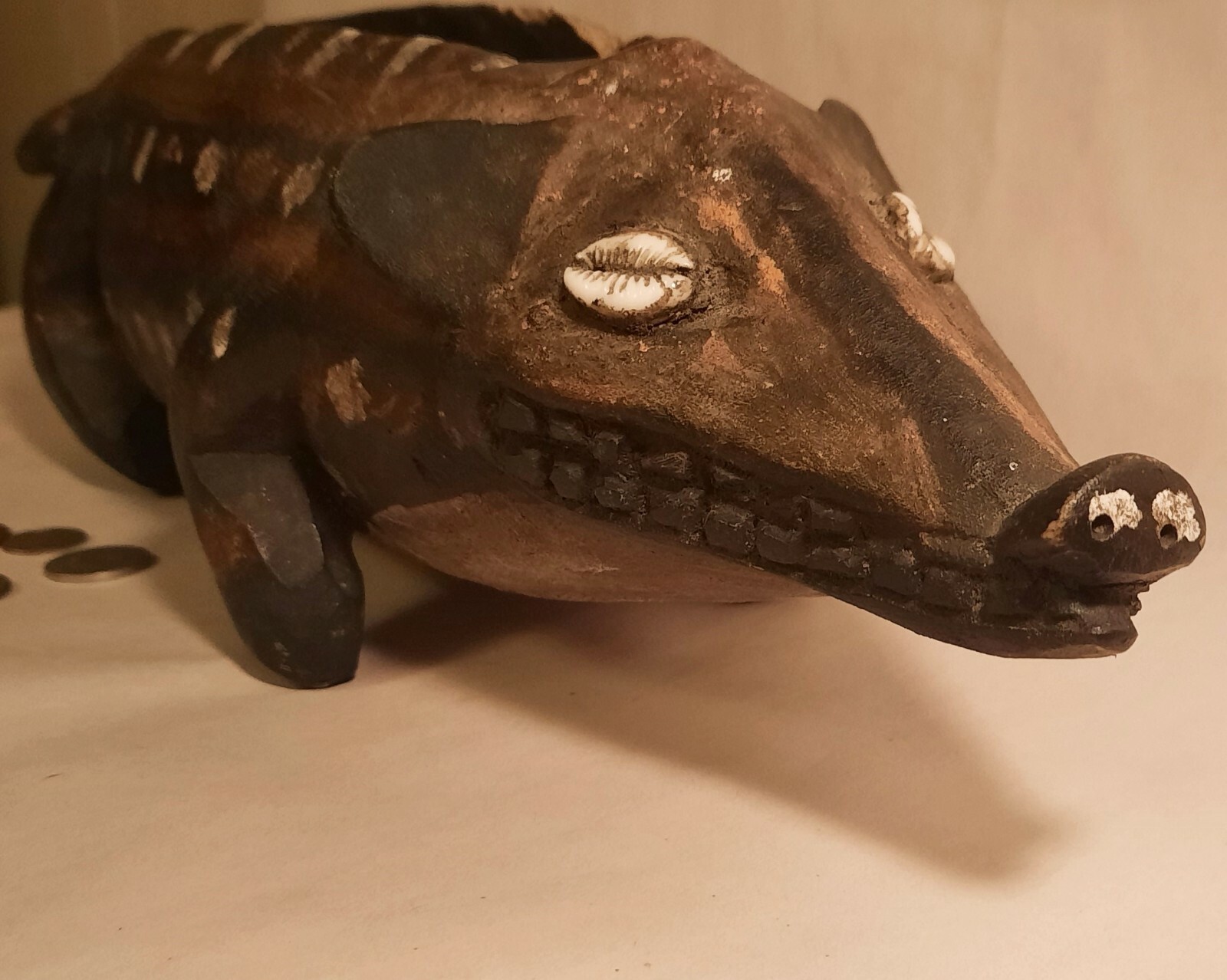 SLIT DRUM vtg wild boar pig pacific island tiki wood carving papua new ...