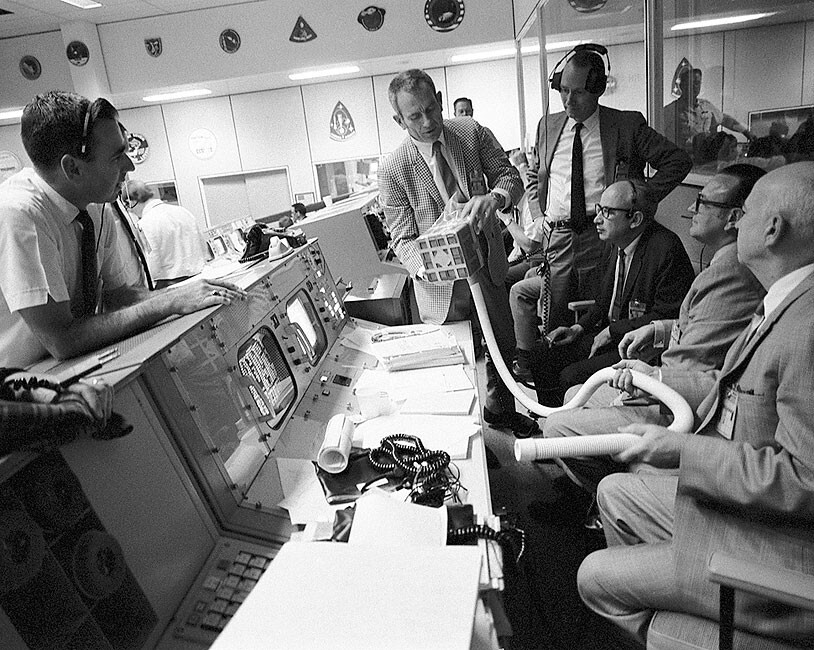 MISSION CONTROL DURING APOLLO 13 CRISIS 11x14 GLOSSY PHOTO PRINT | eBay