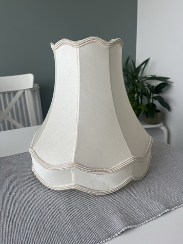 Beige Scalloped Bell Lamp Shade Cream Traditional Vintage Style 26cm ...