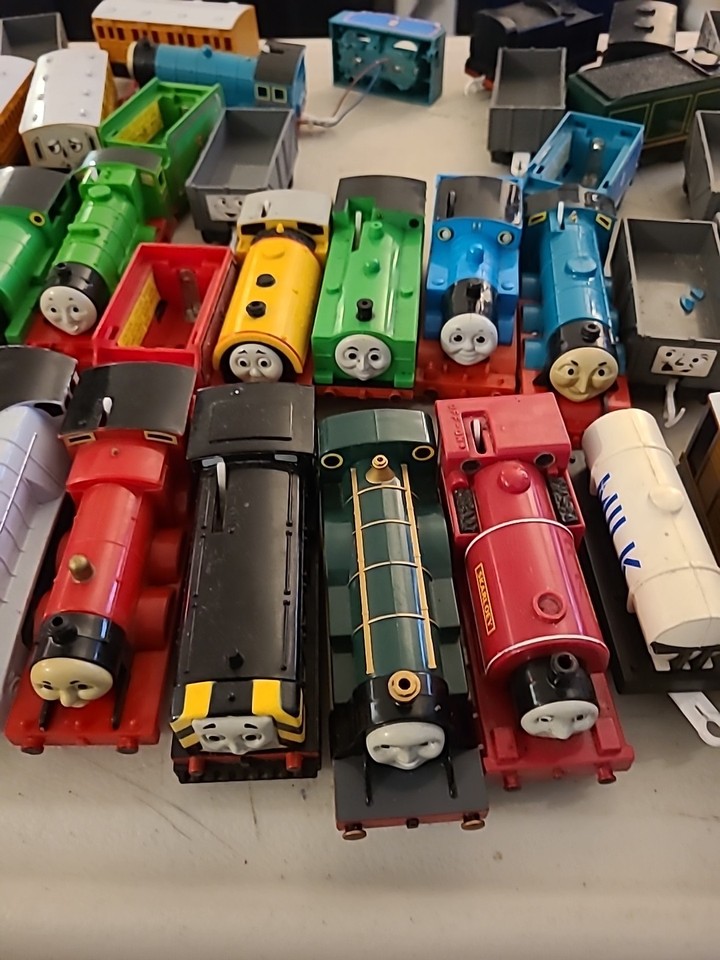 Rare Thomas & Friends TOMY Plarail Trackmaster Lot of 41 Motorize Train ...