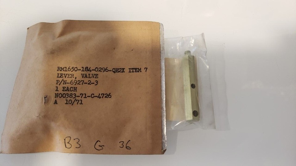 (2) TACTAIR FLUID CONTROLS LEVER VALVE 6927-2-3 1650-00-184-0296 CH46 ...