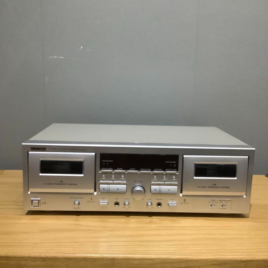 TEAC W-1200 double cassette deck Silver with Manual Remote TEAC W-1200 double cassette deck Silver with Manual Remote