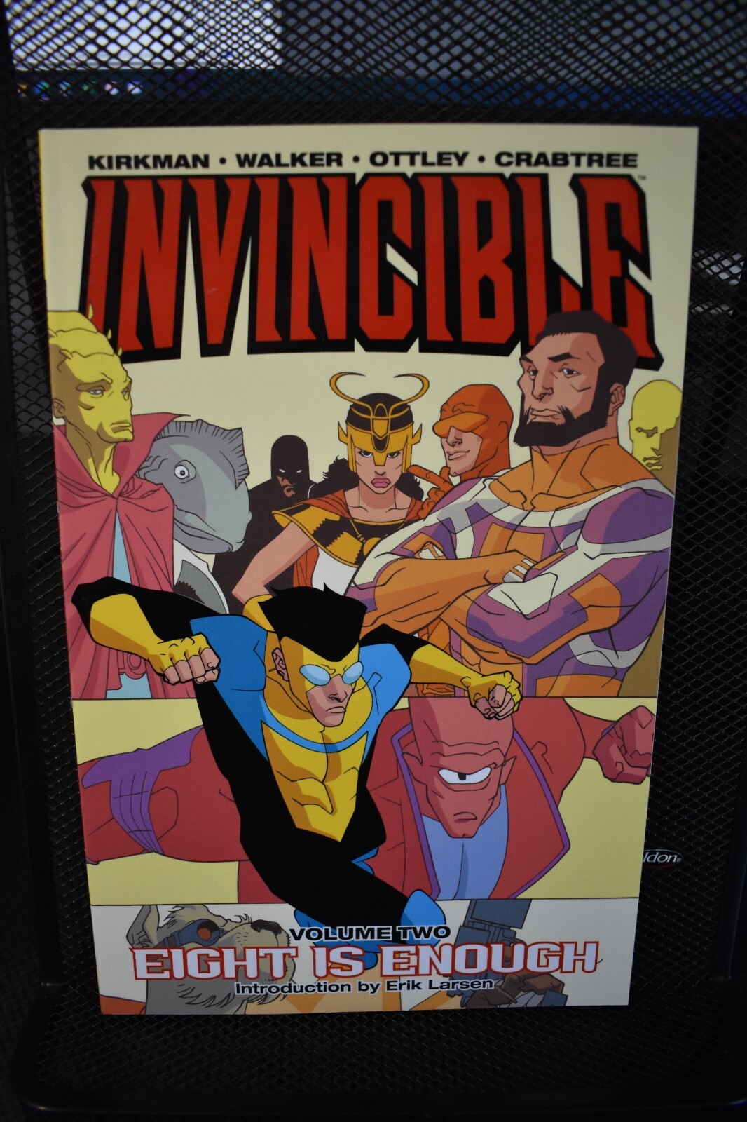 Invincible Volume 2 Eight is Enough Image Comics TPB NEW Omni-Man ...