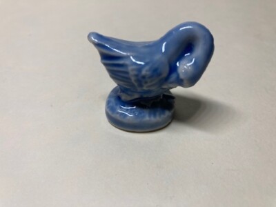 Red Rose Tea Wade Whimsies Preening Blue Goose Swan Figurine England | eBay