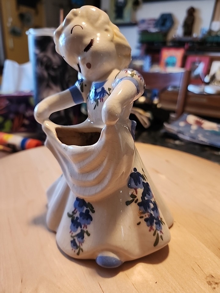 VINTAGE CALIFORNIA POTTERY DEE LEE GIRL PLANTER BLUE FLOWER DRESS 1940 ...
